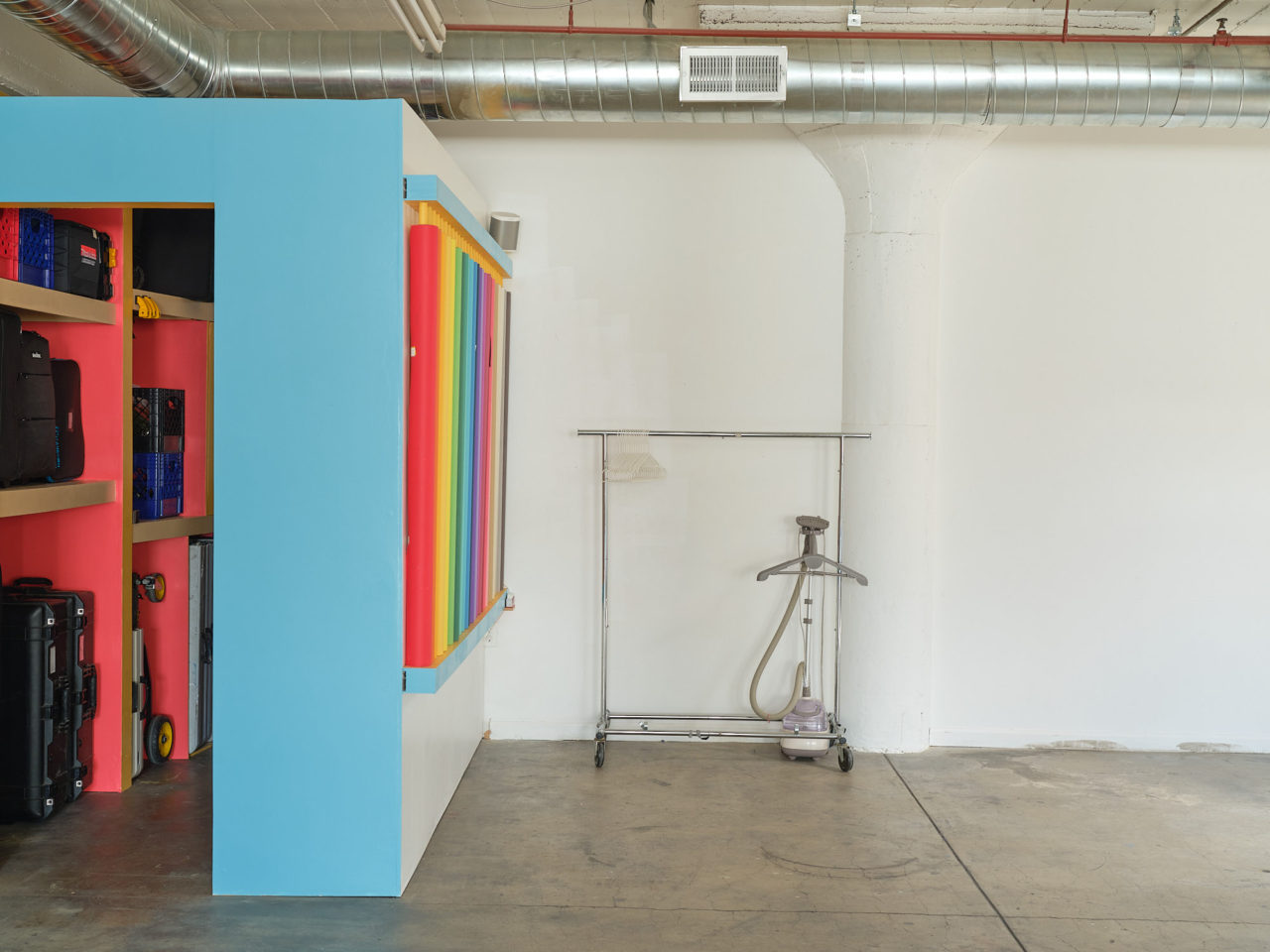 The Studio – SOS Photo Studio