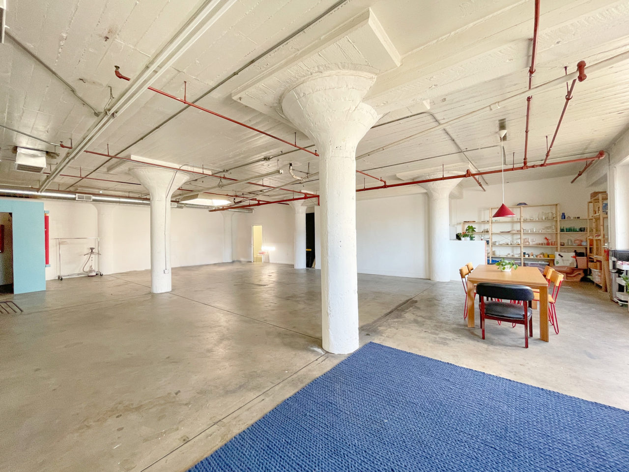 The Studio – SOS Photo Studio